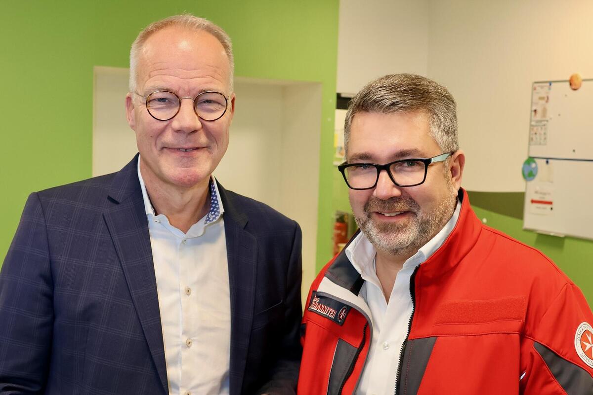 Matthias Miersch wirbt in Johanniter-Kita für das Vorlesen